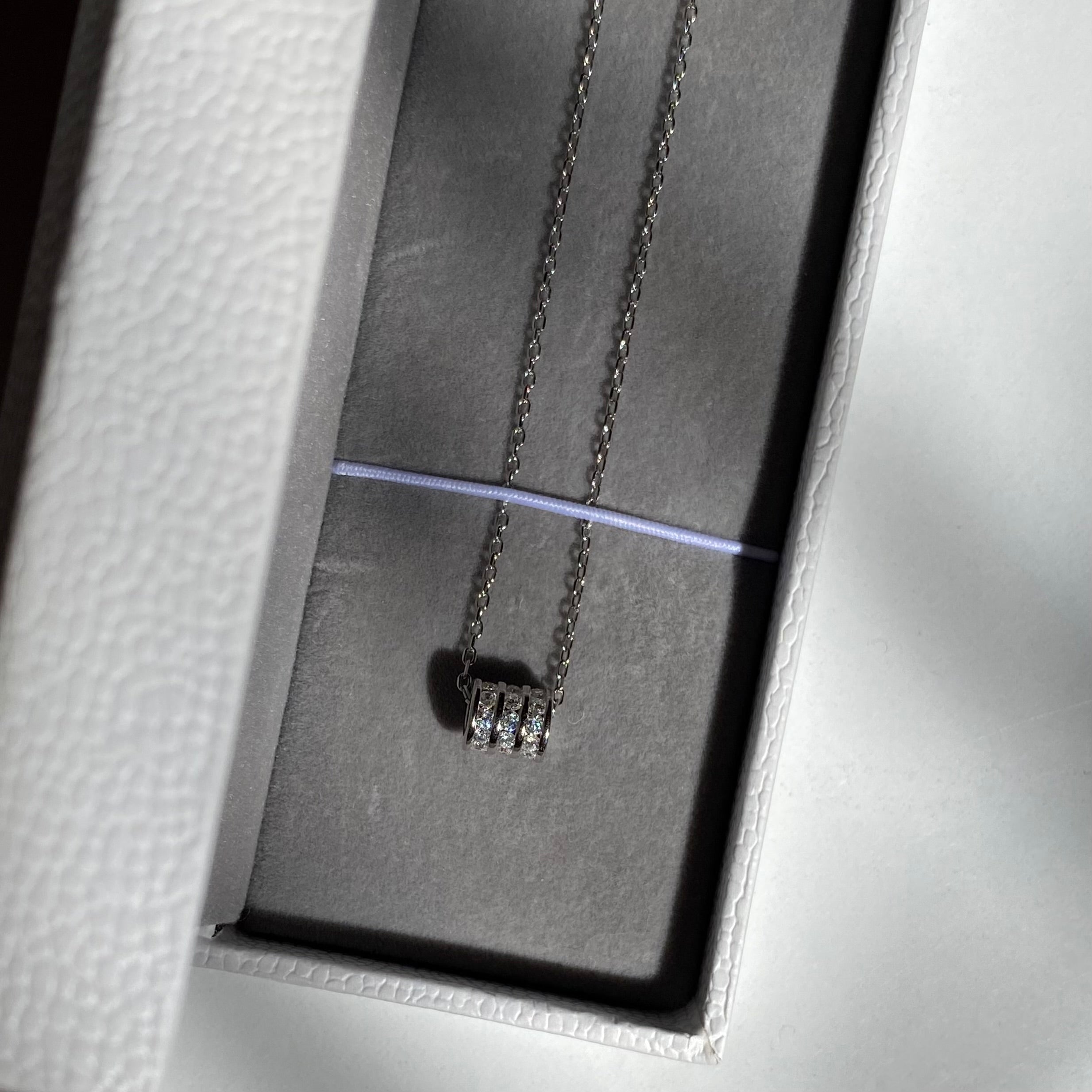 Barrel Necklace – VYLAR